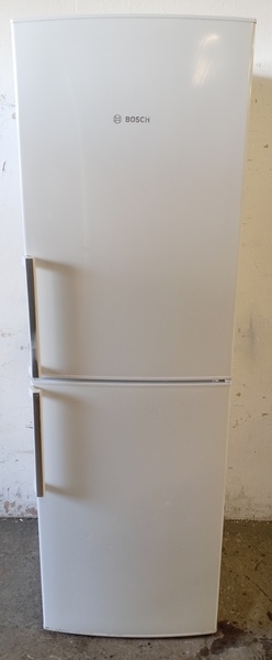 BOSCH Fridge Freezer BRC22921 / Budget Appliances Ltd